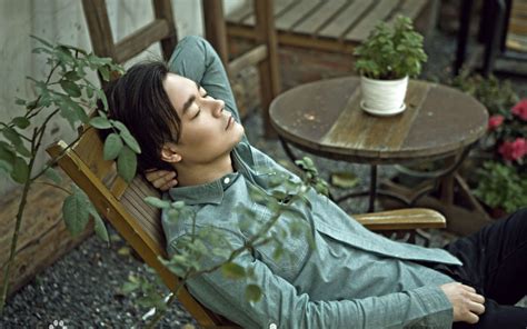 张嘉佳——《云边有个小卖部》1哔哩哔哩bilibili