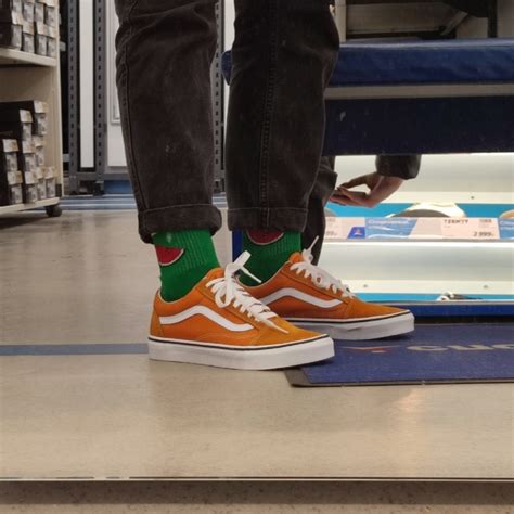 хочу и здесь радостью поделиться, мои первые ориг вансы я думала в ...