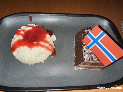 Review Epcot Princess Dining At Akershus Banquet Hall