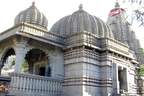 Girijatmaj Ashtavinayak Lenyadri Ganpati Temple