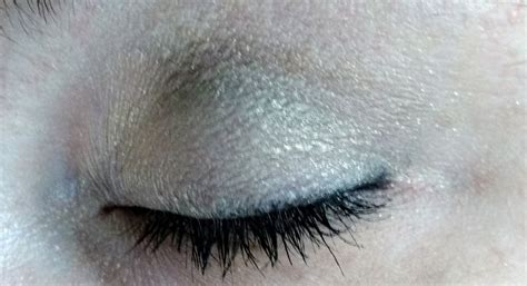 Pin By Leslie Straub On Maybelline City Mini Palette Maybelline Mini