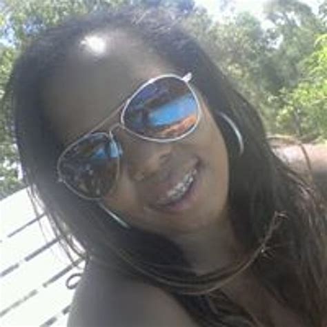 Stream Jaqueline Olympio Music Listen To Songs Albums Playlists For