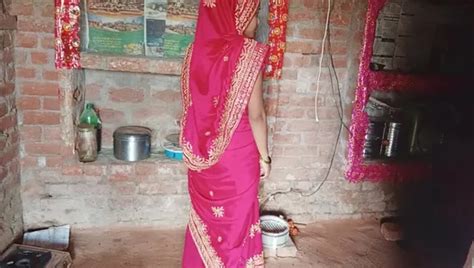 Payal Bhabhi Ko Khana Banate Samay Hi Chod Diya Or Bhabhi Ko Bidi Bhi