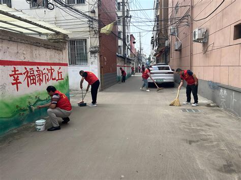 干群齐努力，老城区焕发新容颜社区居民范卫华