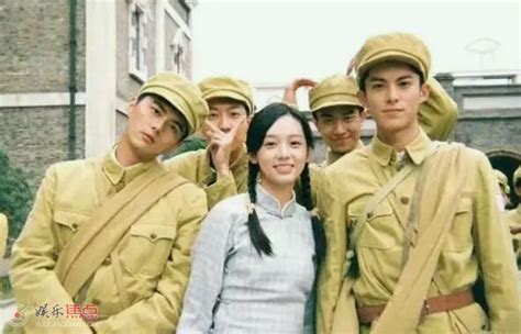 王鹤棣和周也的关系怎么样 是合作伙伴也是朋友娱乐焦点网