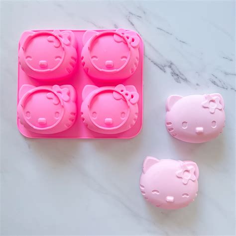 Sanrio Hello Kitty Quad Mold Cake Cupcake Maker Bakeware For