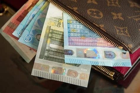 Dhan Yoga In Astrology A Guide On Combinations For Wealth