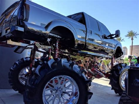 Check Out The Tallest F 350 Super Duty We Ve Ever Seen Ford Trucks
