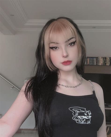 𝔅𝔞𝔯𝔟𝔞𝔯𝔞 𝔐𝔦𝔰𝔰𝔞𝔰𝔰𝔢 ghostbabsss adicionou uma foto em sua respectiva