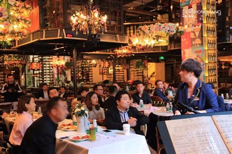 首届苏州红唐商业沙龙 摩登红唐成就最“红”站台 搜狐大视野 搜狐新闻
