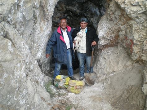Manpeuni La Mineria Artesanal En El PerÚ