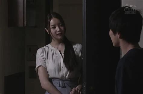 Gõ cửa phàn nàn vì tiếng rên như phim jav nhưng đó lại là của cô hàng xóm Sex JAV HD