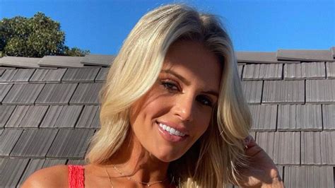 Madison Lecroy In Bathing Suit Takes A Cold Plunge — Celebwell