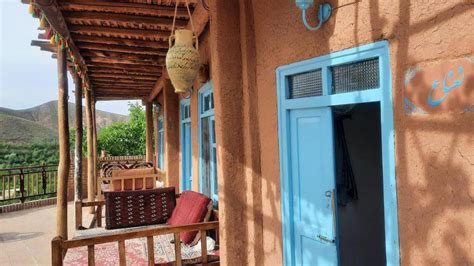 اقامتگاه بوم گردی بام بوژان نیشابور