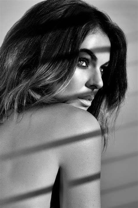 Serinda Swan Serinda Swan Dark Haired Actresses Nyc Photographers