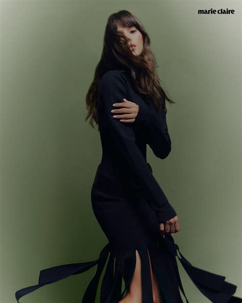 Samantha Siqueiros El Lujo De La Resiliencia Marie Claire México
