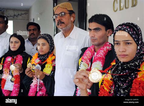 Hyderabad Press Club Hpc President Jaffar Memon In Group Photo With