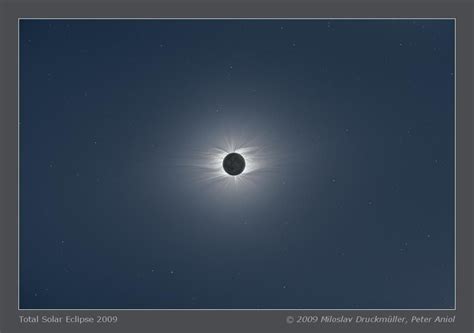 Five Things You Must Not Do During Totality At The Solar Eclipse
