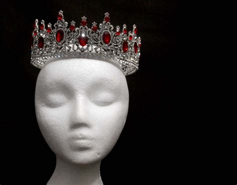 The Baroness Of Shadow Jeweled Crown Costume Accessory — Lord