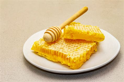 벌집 꿀 밀랍은 건강하고 뷰티 라이프스타일을 위한 양봉 제품 0명에 대한 스톡 사진 및 기타 이미지 0명 건강관리와 의술