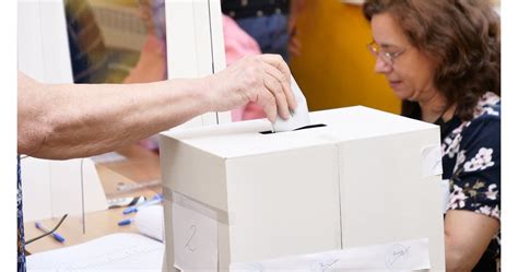 Заявления за подвижна урна и за гласуване по настоящ адрес ще се приемат до 17 септември