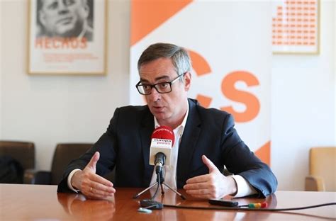 Ciudadanos Pide Que Pedro Antonio Sánchez También Deje Su Escaño Ha