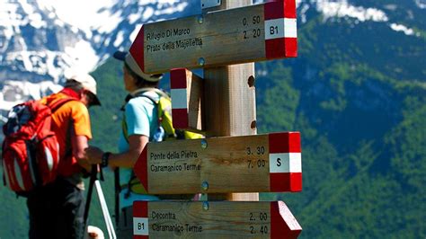 Manutenzione Sentieri E Percorsi Nel Parco Della Maiella Incontro Con