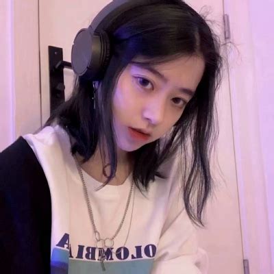 2023年娇小可爱女生头像 11张 女生头像 刻爱头像网