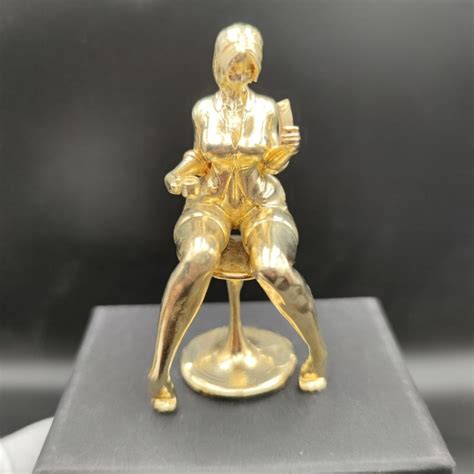 Dtreel Brass Sexy Sitting Nude Female Beautiful Statue