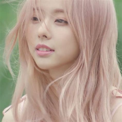 이달의 소녀 비비