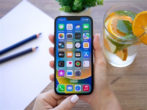 Io6 16 से बदल जाएंगे Iphone के ये फीचर्स मिलेगाी नई लॉक स्क्रीन और कई खासियत Apple Ios 16