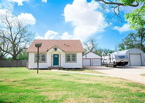 6535 Stephen F Austin Rd Freeport Tx 77541 Mls 11387702 Zillow