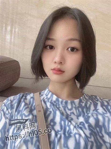 【無修正】デリヘルで「この写真の美女」頼んでやって来たのがこの女・・・実際のセ クス動画 ポッカキットポッカキット