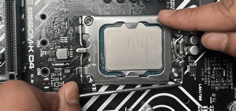 How To Install CPU Fan On Your Motherboard Step By Step Tech To Geek
