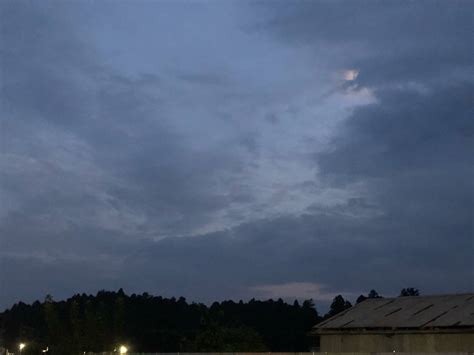 こんばんは雲で月が隠されていますこの 宮城県角田市 さとうひろし ウェザーニュース