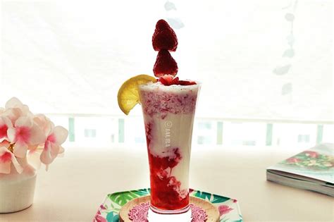 딸기라떼 만들기 리얼 생 딸기 우유 라떼 레시피 만드는법 딸기제철 네이버 블로그