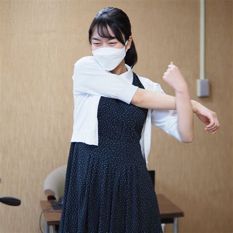朝日新聞囲碁取材班 On Twitter 公）訂正します。先の記事で上野さんは4人抜きしたと書きましたが、3人抜きの誤りです。きょう4人
