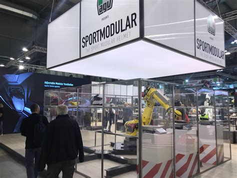 AGV Sportmodular: Systeemhelm in extremen - MKC Moto