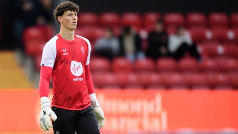 Pardington Joins Oxford City On Loan Lincoln City Football Club