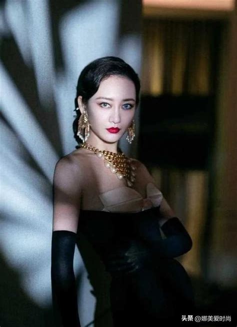 女演員顏值多重要？看《偽裝者》王鷗就知道了，難怪人氣水漲船高 每日頭條