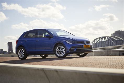 Volkswagen повышает цены немецкий автогигант ищет выход из финансового