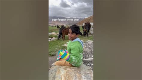 Motivational Poem Hindi Of Shri Atal Bihari Bajpayee Kadam Milakar