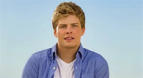 Silas Botwin From Weeds Charactour