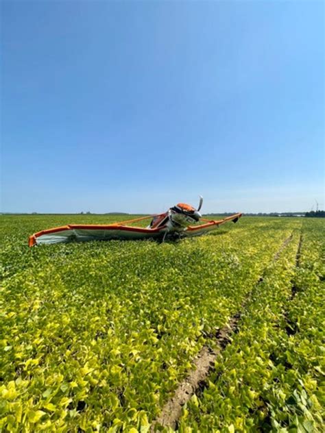 Crop Duster Plane Crashes After Takeoff In The Thumb Pilot Uninjured