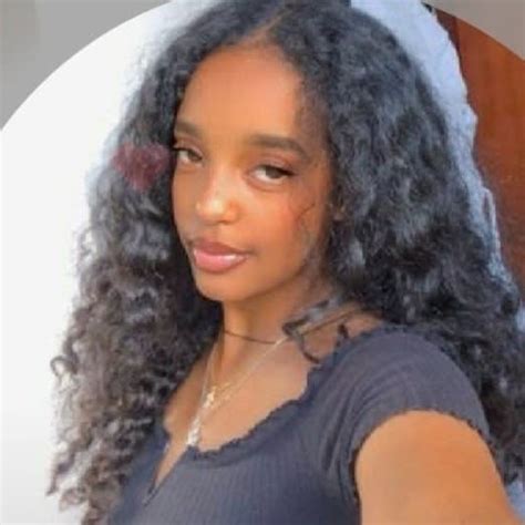 ቃል Kalisha On Threads