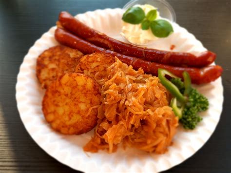 Kuģītis Gulbis KafejnĪca Baltais Gulbis