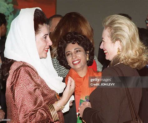 Pakistan Prime Minister Benazir Bhutto Speaks With Us First Lady