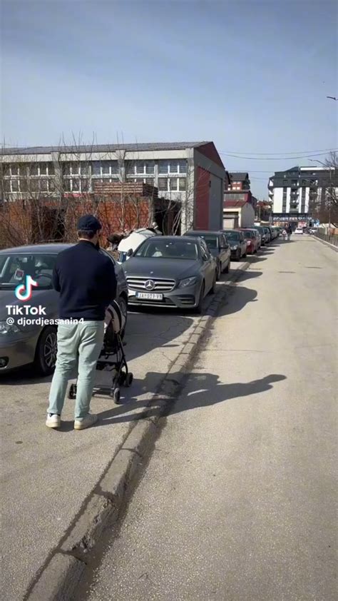 Cisto Onako R Serbiancringe