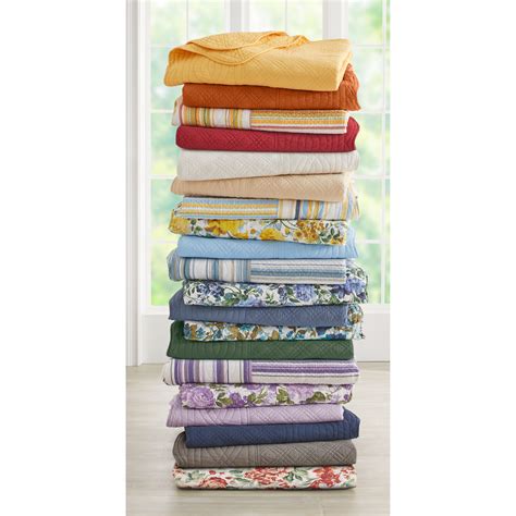Brylanehome Florence Quilted Bedspread Lightweight All Season 100