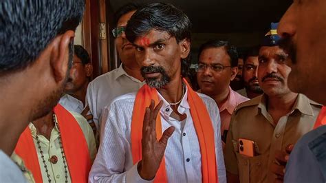 Jarange Patil Warns Govt Over Conflicting Statements Threatens Of Fast